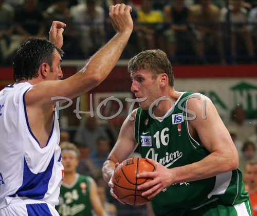 PhotoSI sport photo agency - Marko Rakocevic (no.16) of Union Olimpija ...